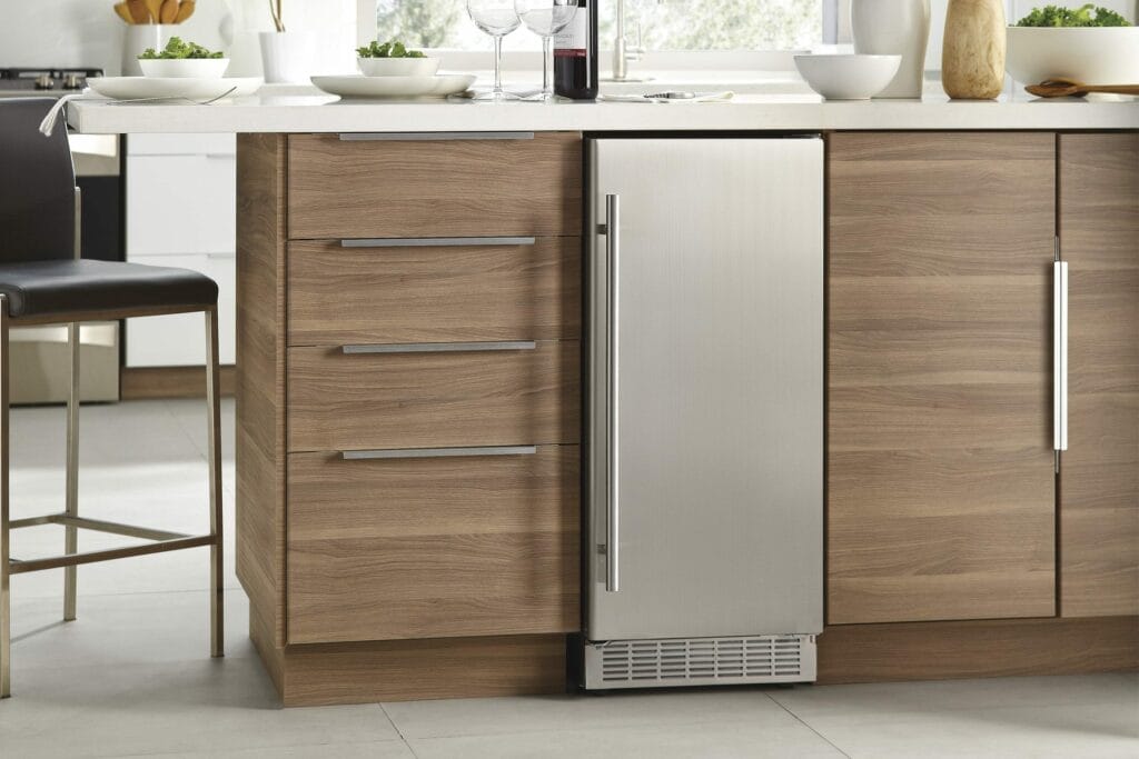 Undercounter ice maker store